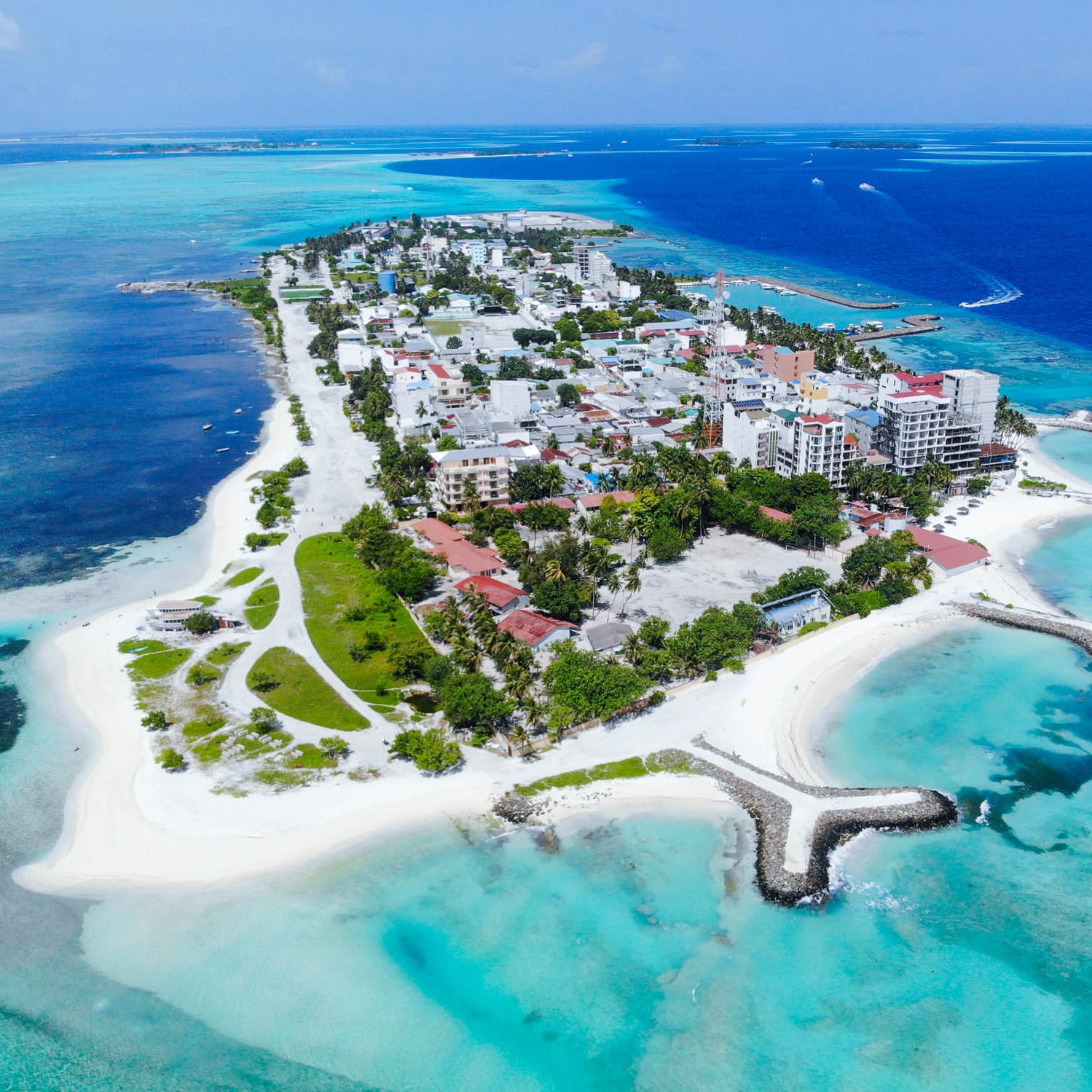 Popular places to visit on weekends in the Maldives.